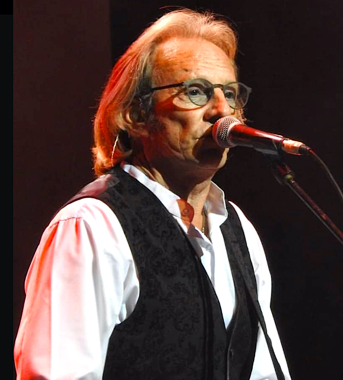 Dewey Bunnell From America, No Artist Pay For Airplay, And New Acoustic ...